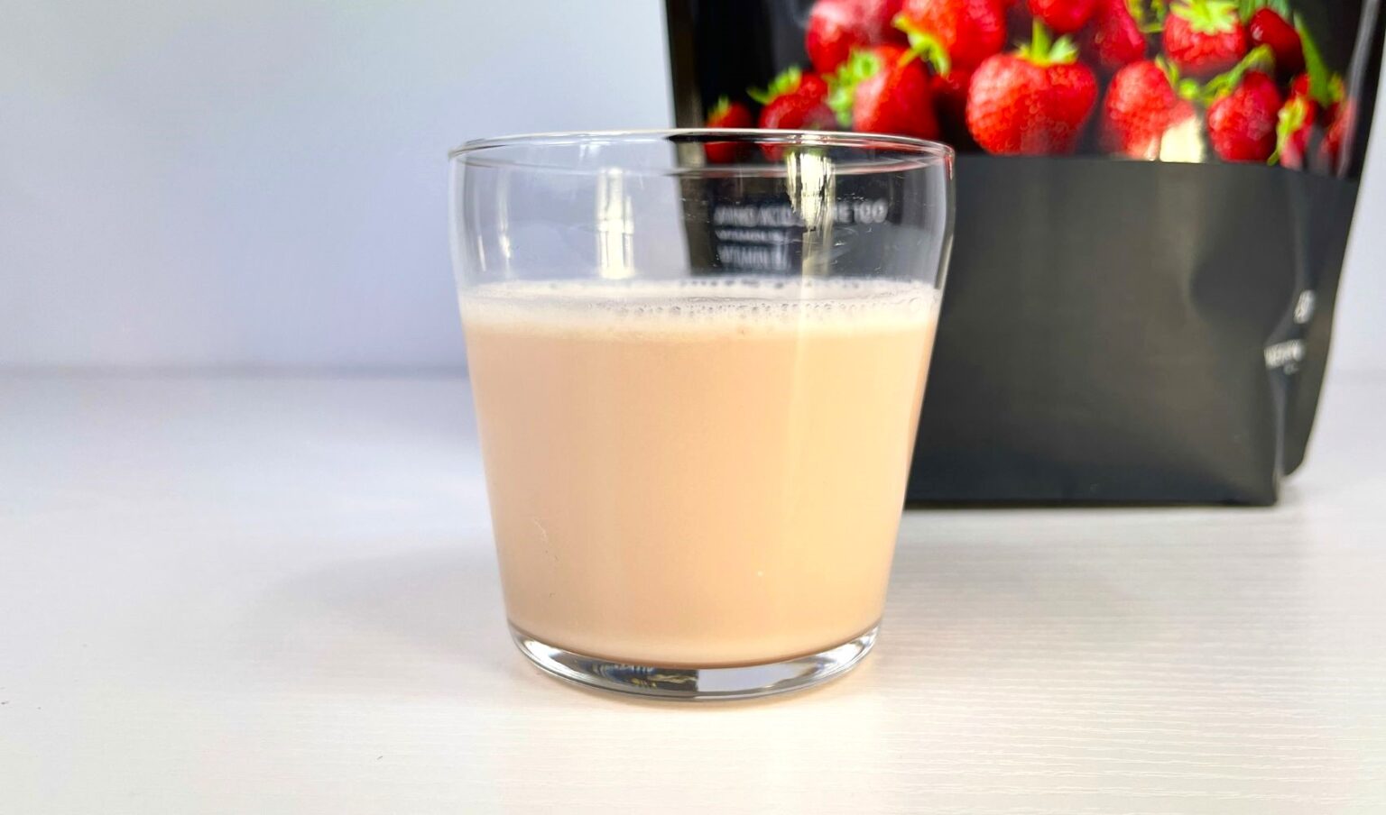 ULTORAホエイダイエットプロテイン全7種の味を飲み比べレビュー！ | STERON