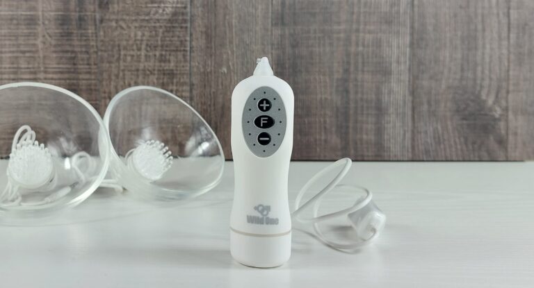 【実購入レビュー】SNSでも話題のニップルマジックで激イキできるか試してみた | STERON