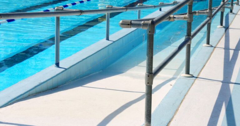 【厳選21店舗】沖縄でプールが利用できるジムを徹底紹介！！ | STERON